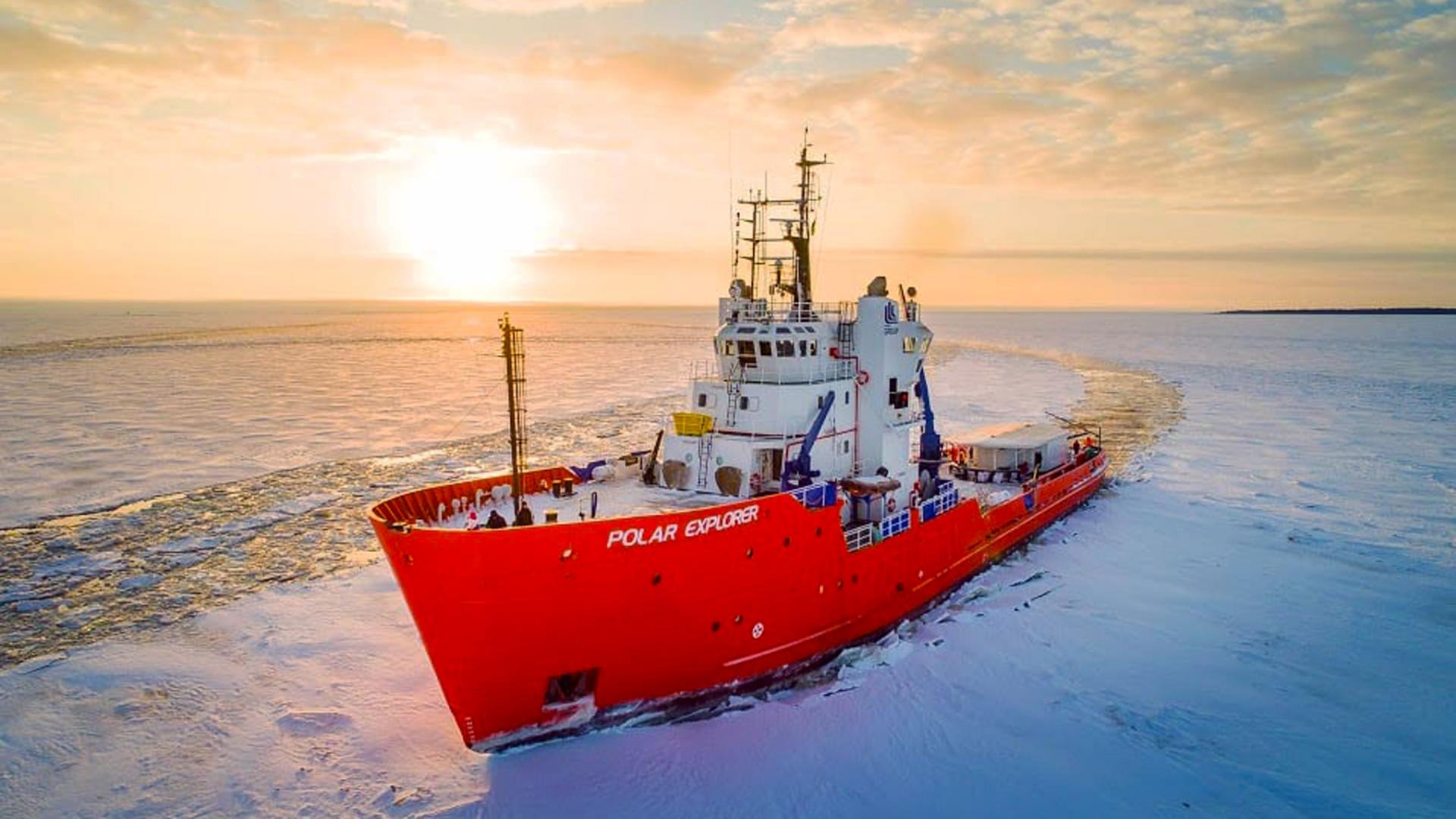 Once in A Life - Day Tour of Icebreaker – Sunny Safari